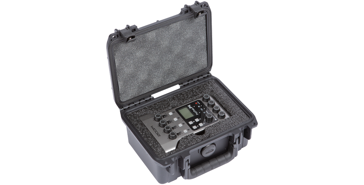 iSeries Zoom PodTrak P4 Case - Durable and Waterproof